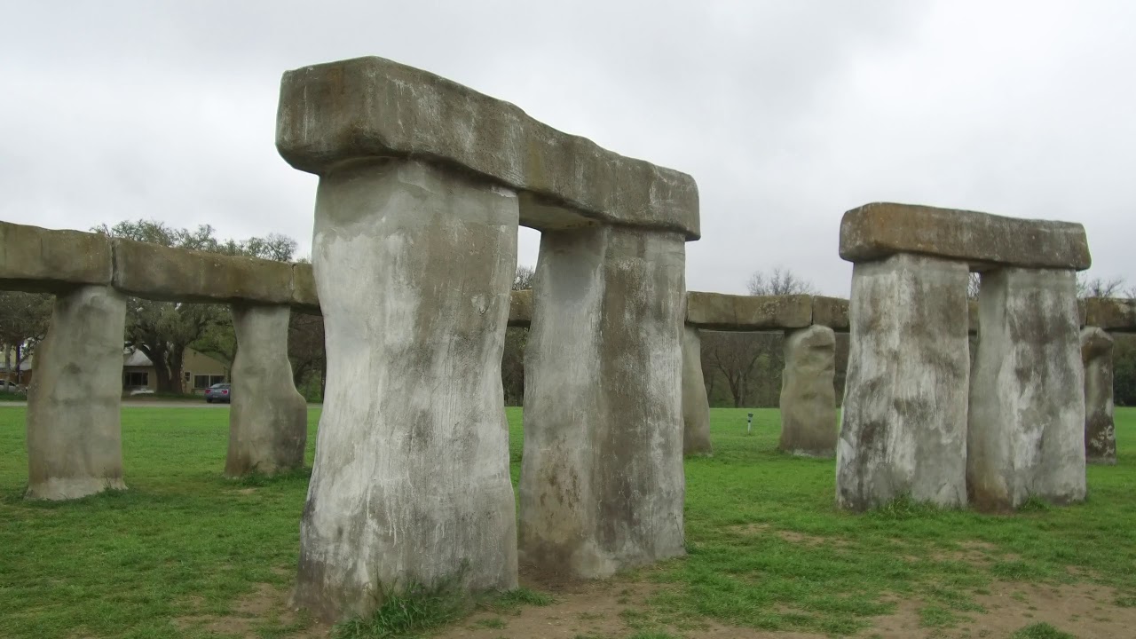 Stonehenge II (4k) - YouTube