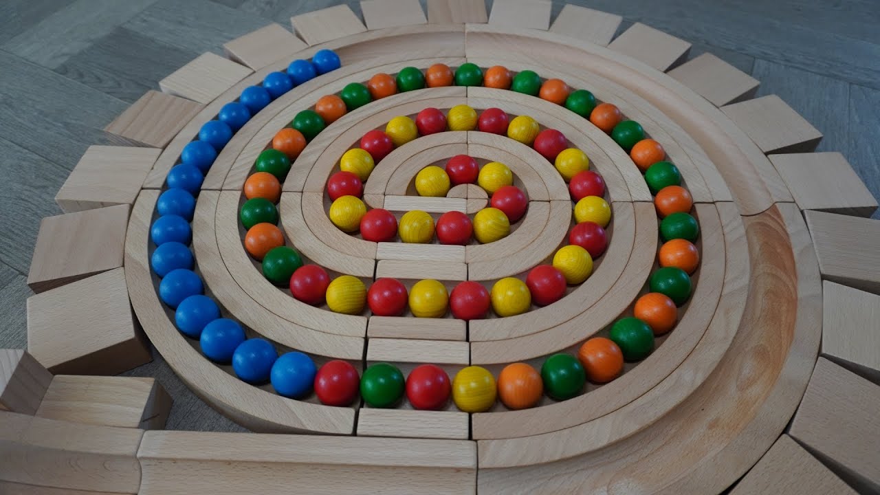 MARBLE RUN WOOD KADEN WINDING TRACK COLORED WOOD BALLS! - YouTube