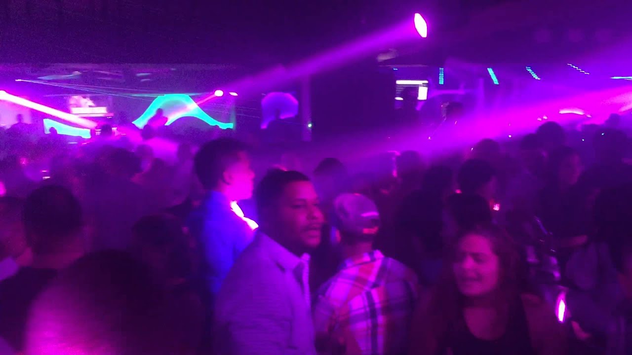 Sábado de gala en lovera bar - YouTube