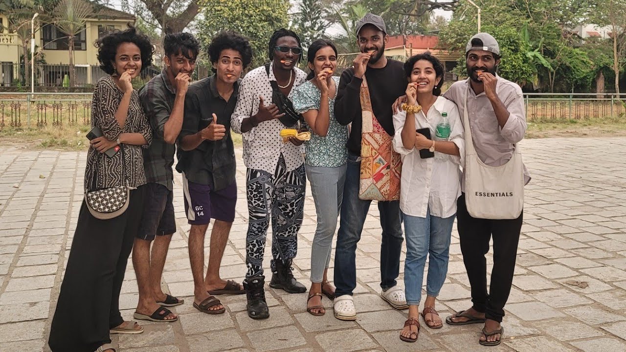 i TRUSTED STRANGERS IN INDIA 🇮🇳 & THIS HAPPEN !!! - YouTube