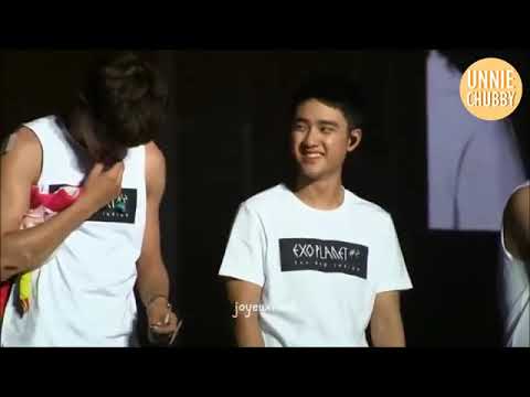 EXO Chanyeol Scared of D O Kyungsoo   FUNNY MOMENT