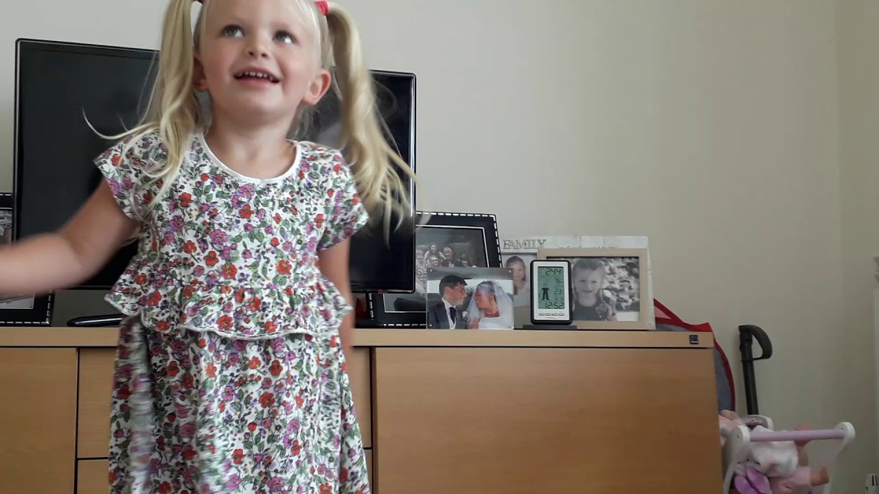 Izzy just four sings Katy Perry it's never really over - YouTube