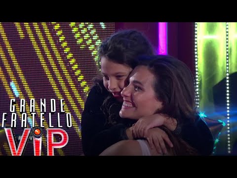 Grande Fratello Vip - Dayane Mello riabbraccia la figlia Sofia