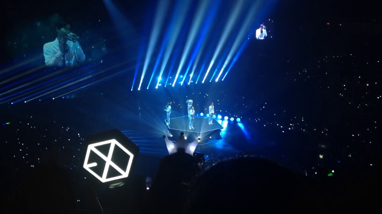 EXO - Stronger - 170225 EXOrDIUM in Manila - YouTube