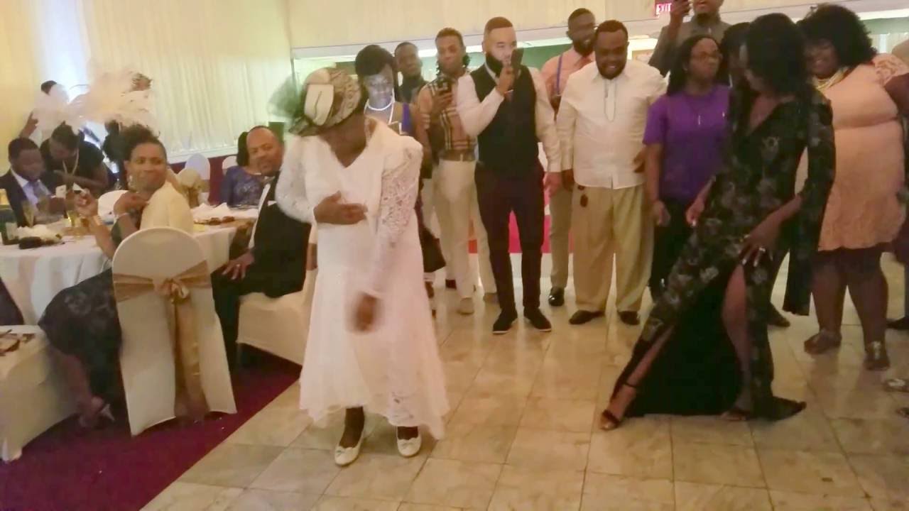 Wedding Praise Dance By Mother of the bride - YouTube