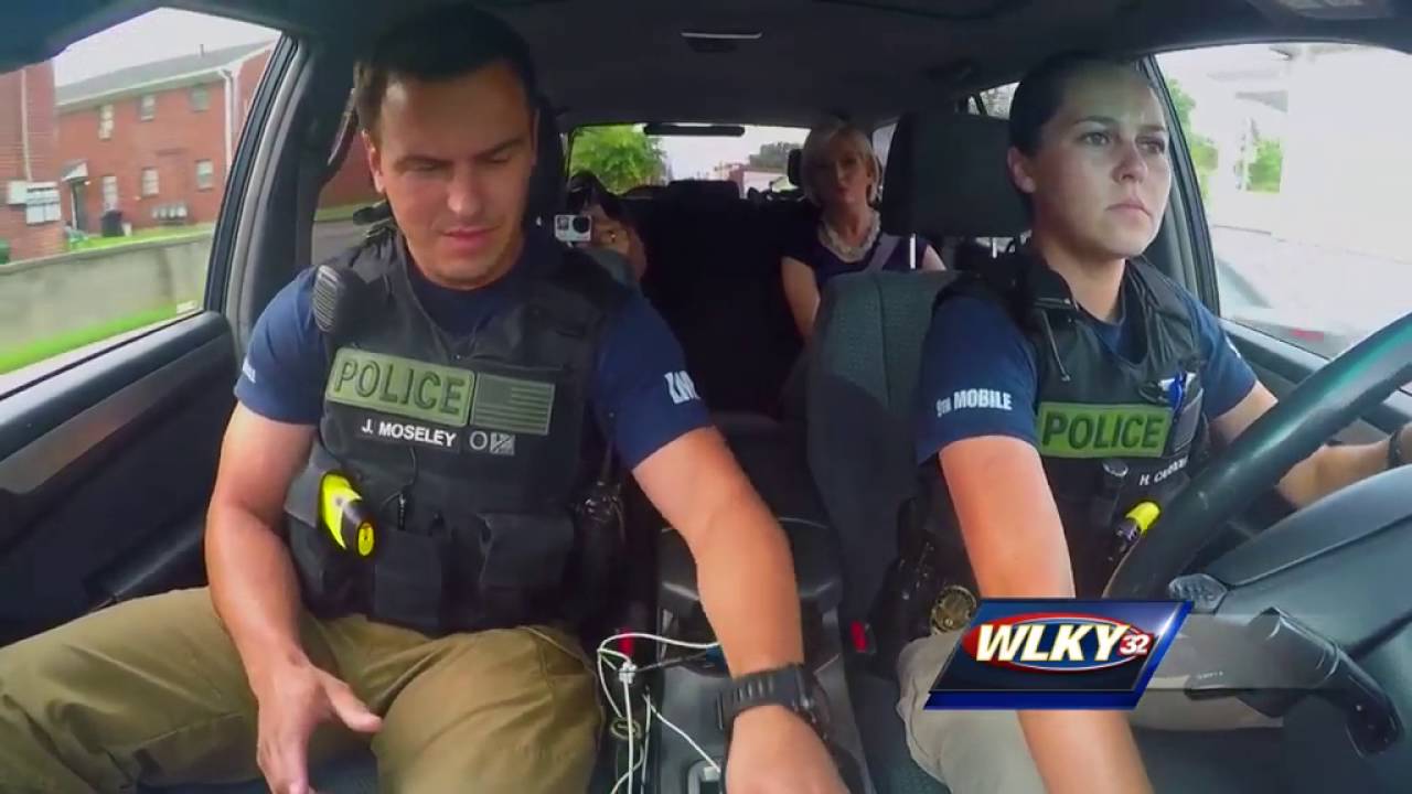 Growing number of female officers bring strength to LMPD - YouTube