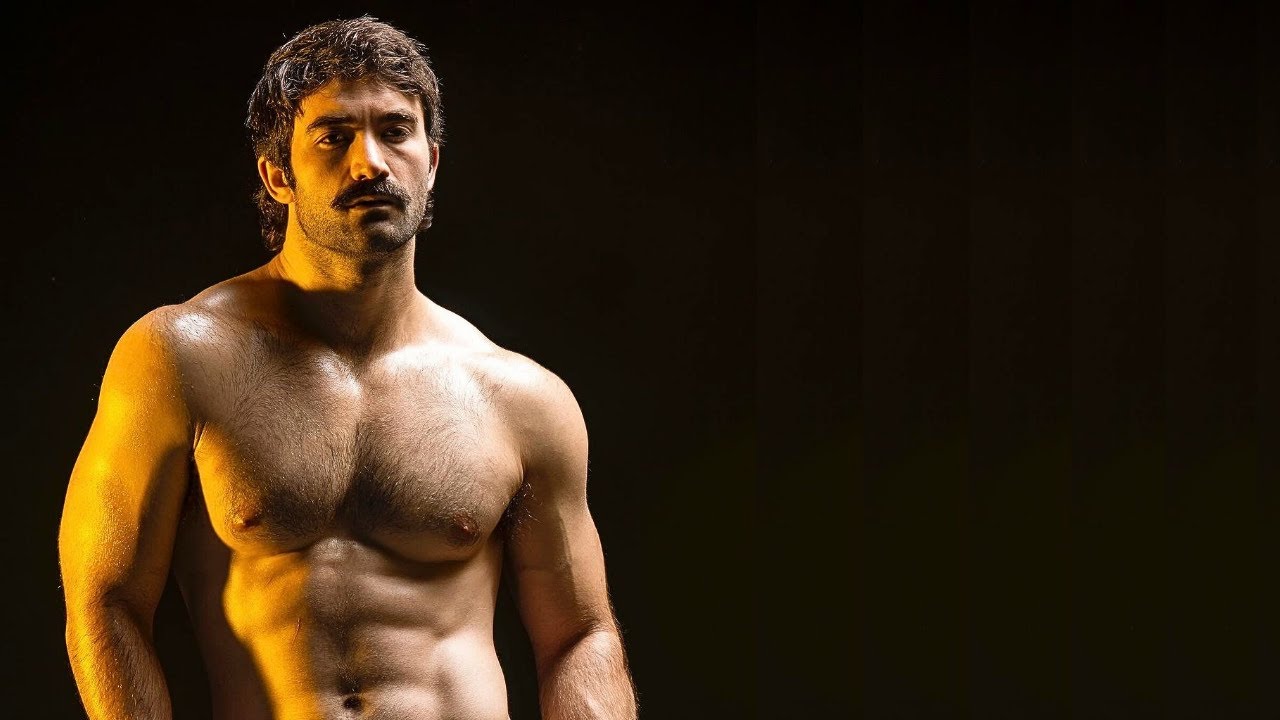 Sculpted Strength: Kevin McDonalds and His Captivating Physique - YouTube