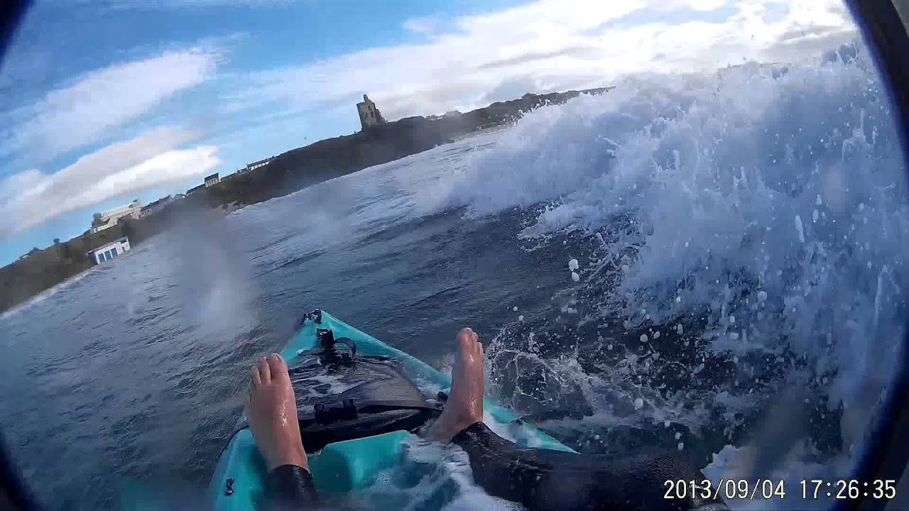 Kayaking a wave on Ballybunion beach 02 - YouTube