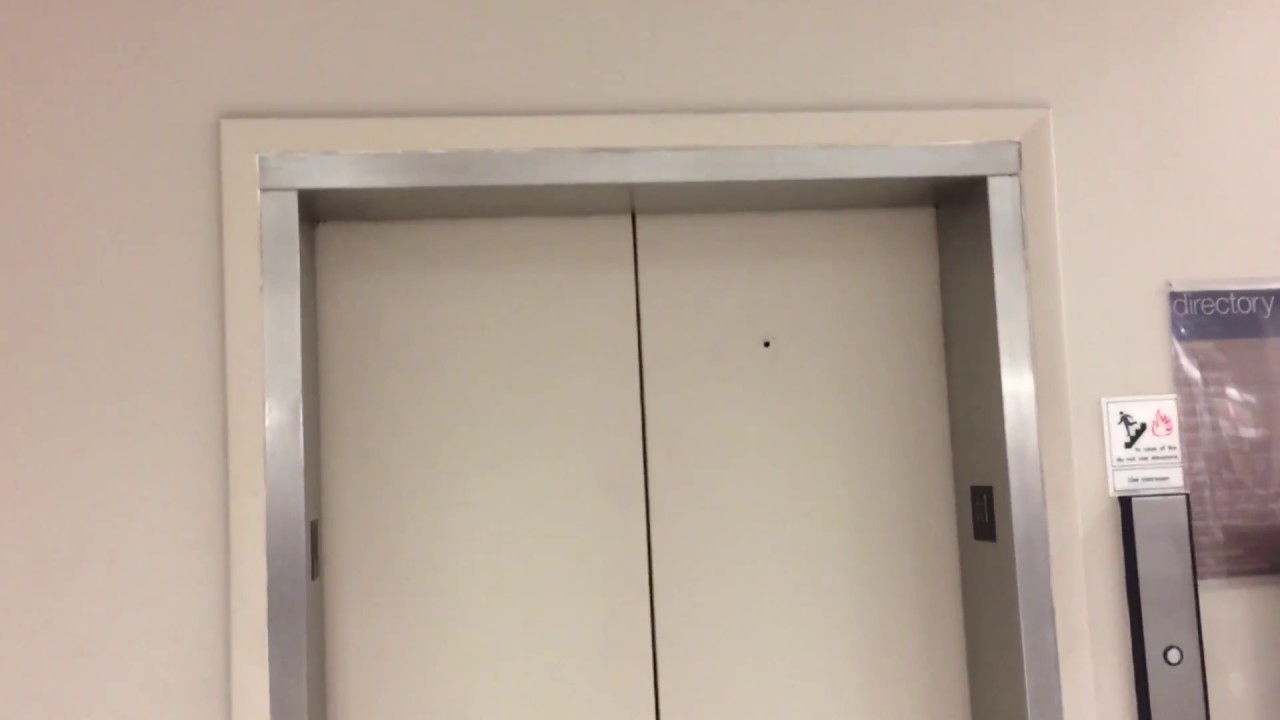 EPIC hydraulic motor at the Sears elevator @ Lakeside Mall Sterling ...