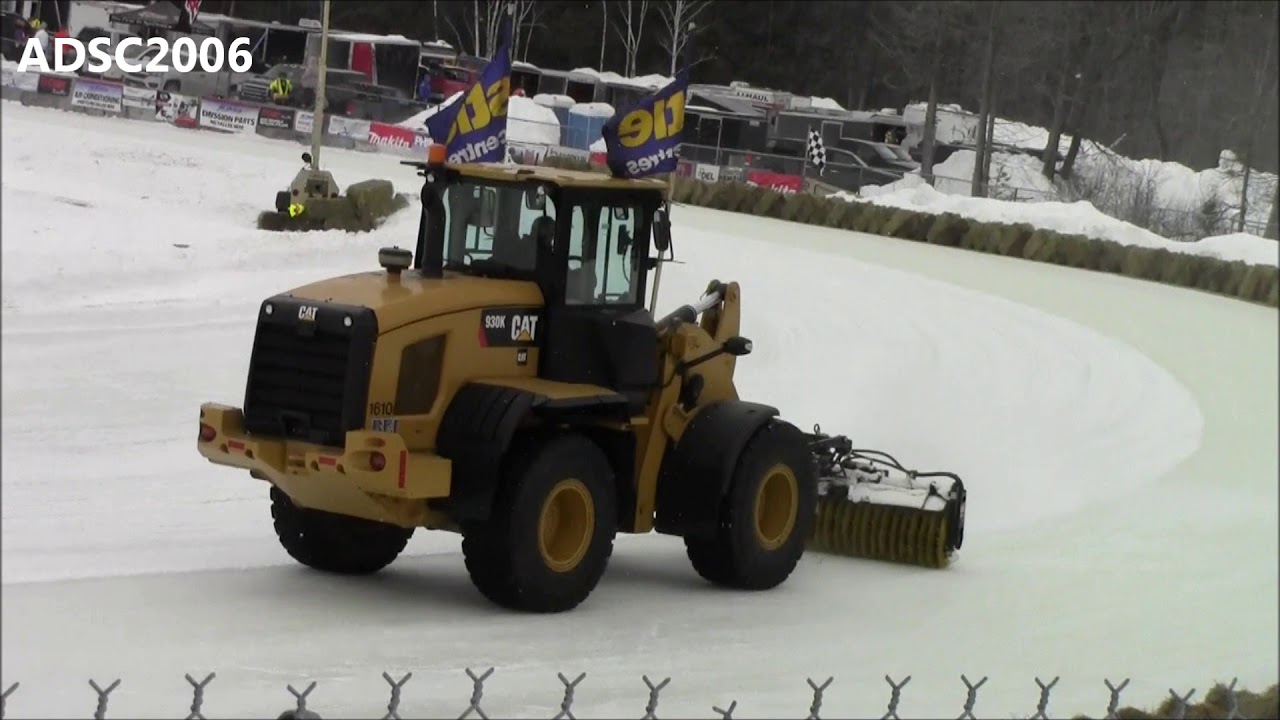 CAT 930K Wheel Loader Sweeper (With Music) - YouTube