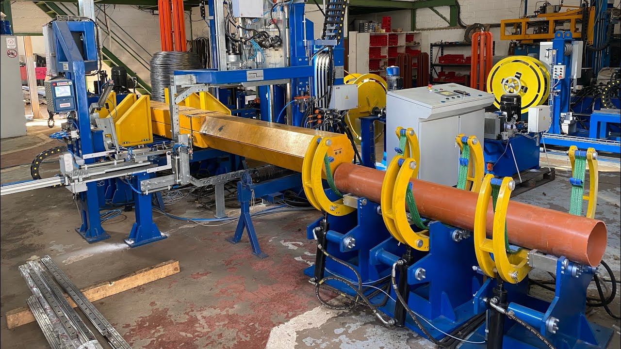 Forming and compacting round packages - YouTube