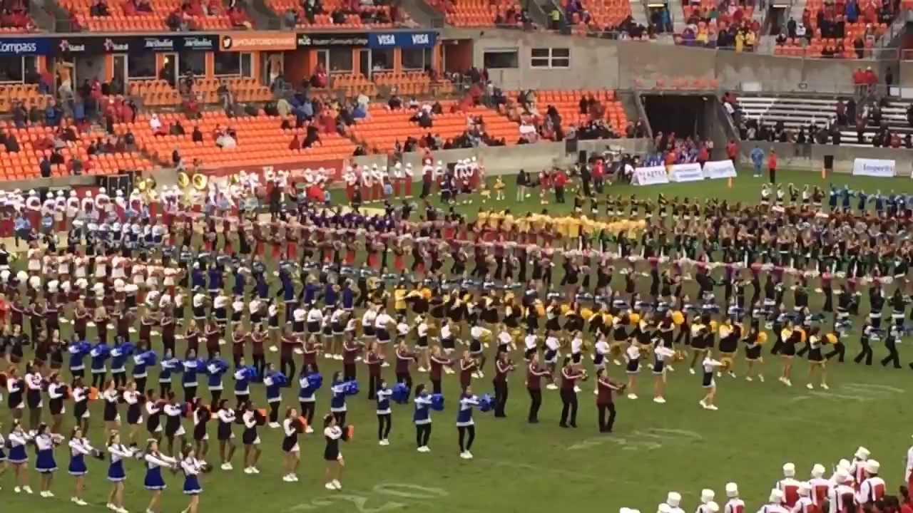 Cheer leaders at UH. KMS on the UH logo. - YouTube
