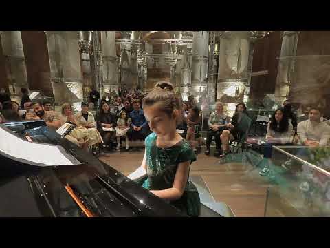 Defne Erdoğan-Hatırla Sevgili