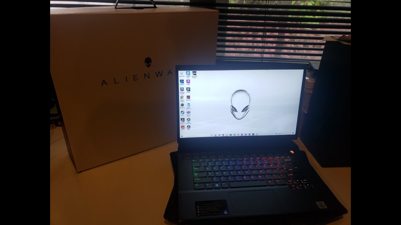 Alienware M15 R3 Unboxing - YouTube