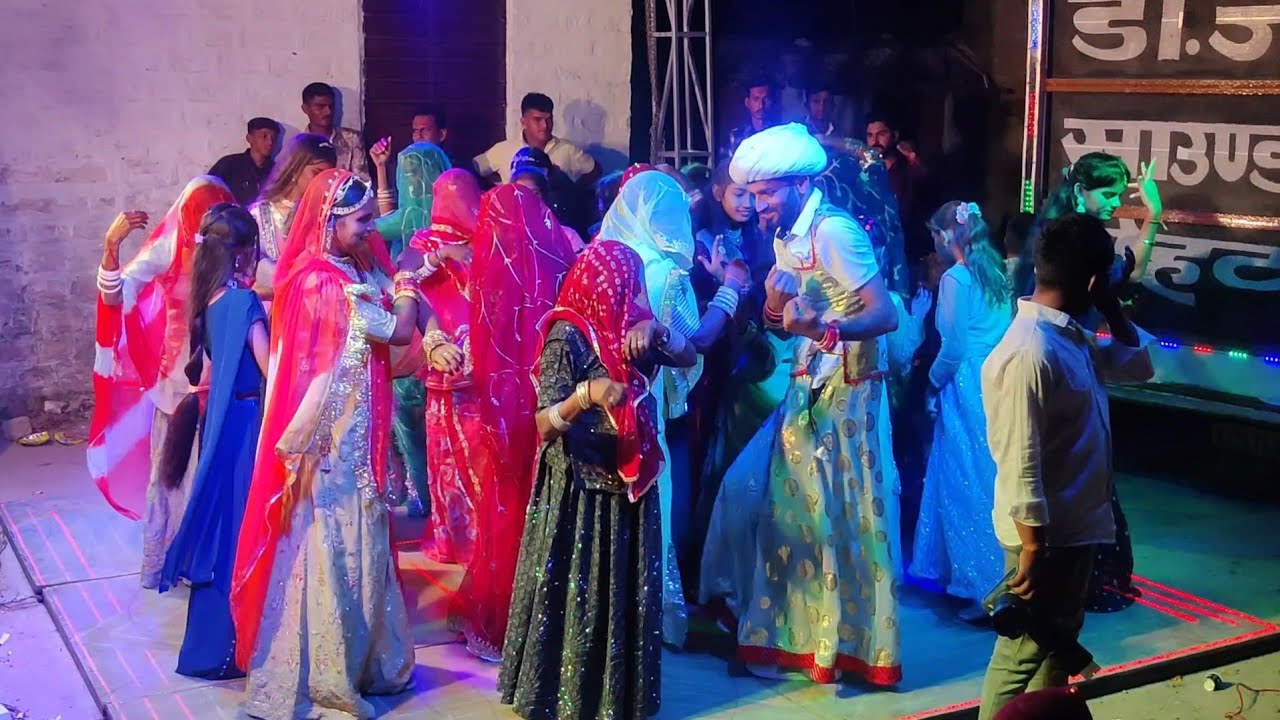 Bandoli video family - YouTube