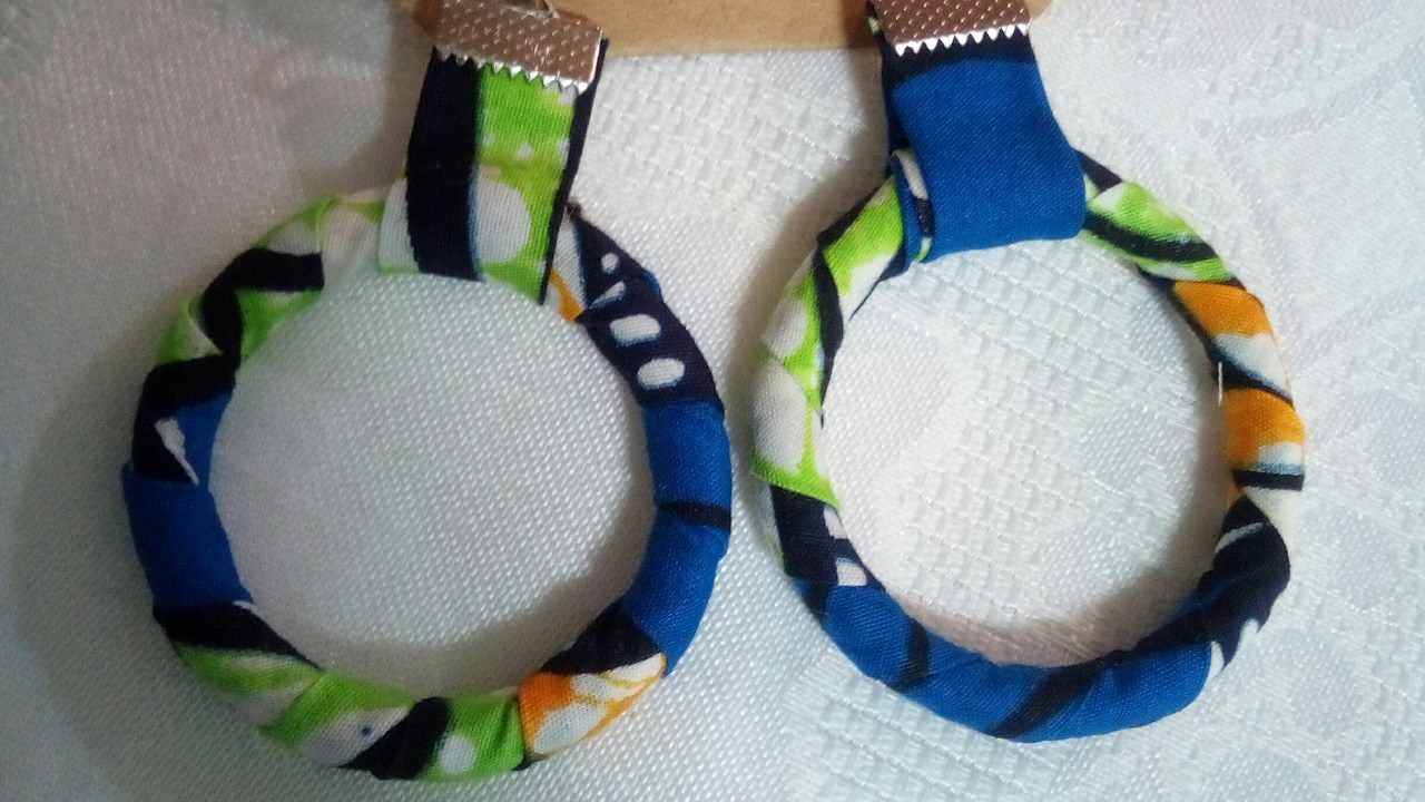 Argola revestida com tecido afro by Angolarte - YouTube
