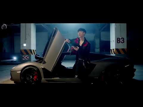 Kolaborasi EXO LAY LUHAN TAO KRIS