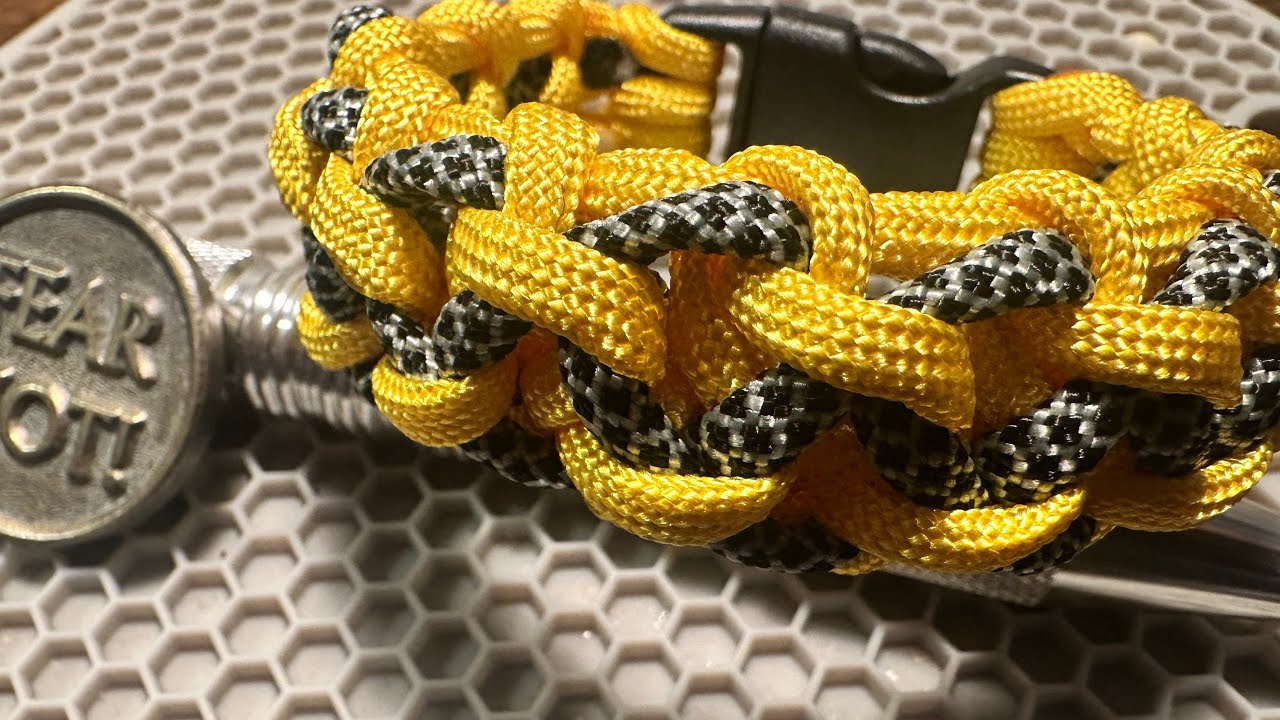 Paracord Spider Bracelet - YouTube