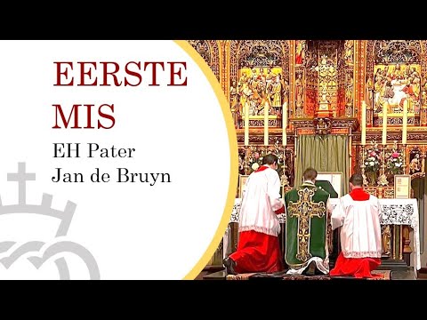 First Holy Mass of Father Jan de Bruyn (Primiz) - YouTube