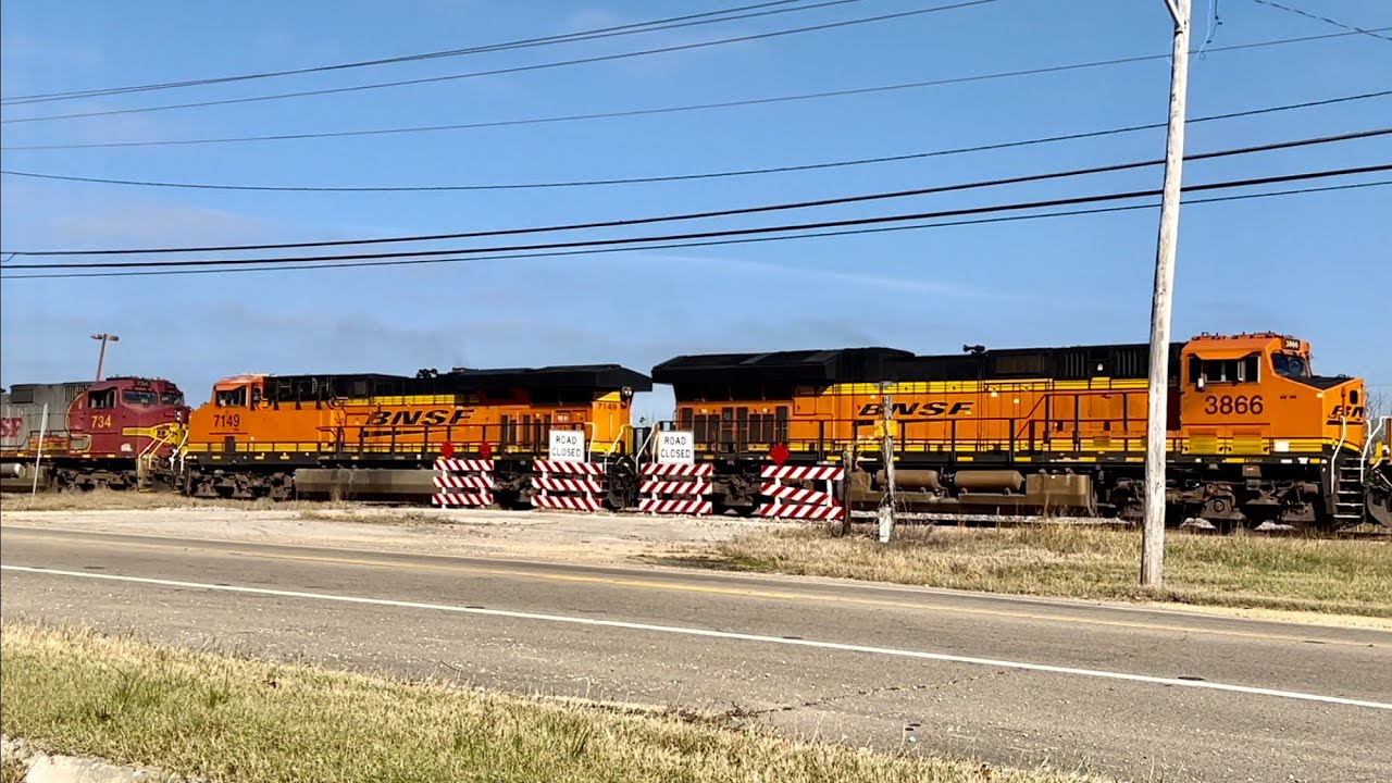 Bnsf Kcs Trains (100) 11/27/22. 12/1/22 - YouTube