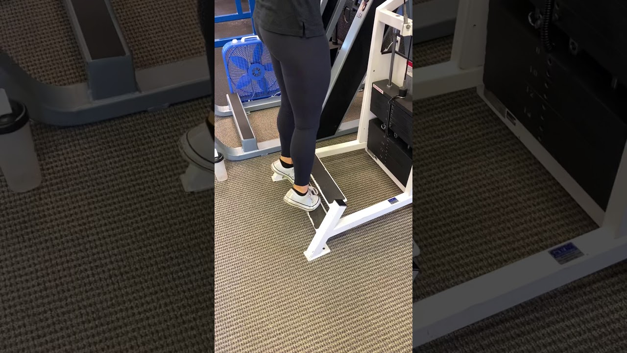 Toe In Calf Raise - YouTube