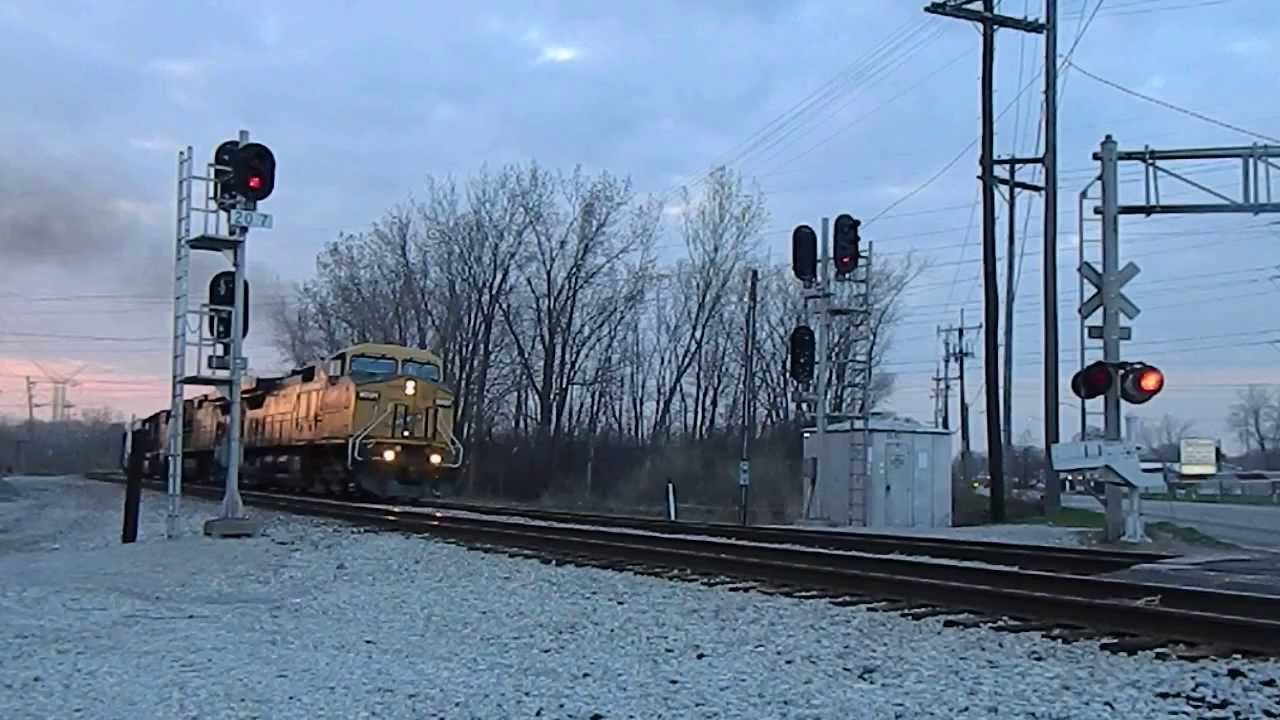 CNW Duo Dash 9's lead Y-PRCN on the GTW - YouTube