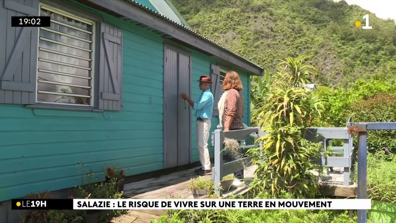 Ces habitants d'Ilet à Vidot vivent au quotidien les mouvements de ...