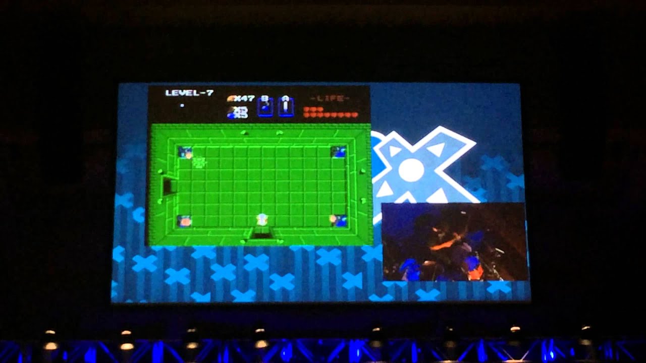 Bit Brigade performs Zelda 1 dungeon theme at PAX Prime 2014 - YouTube