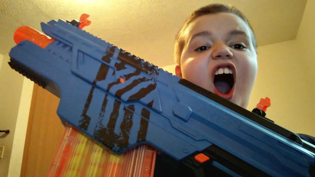 THIS IS AN AWESOME NERF GUN - YouTube