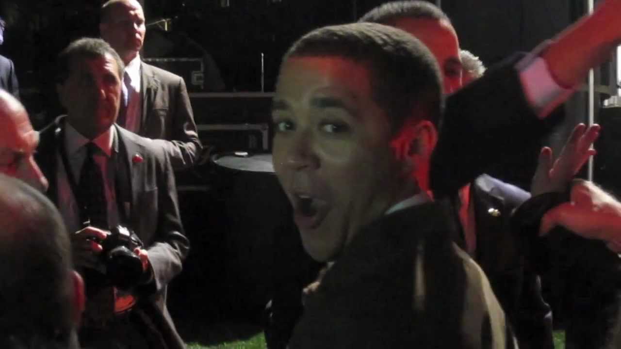 Obama Impersonator Reggie Brown Meets President Obama - YouTube