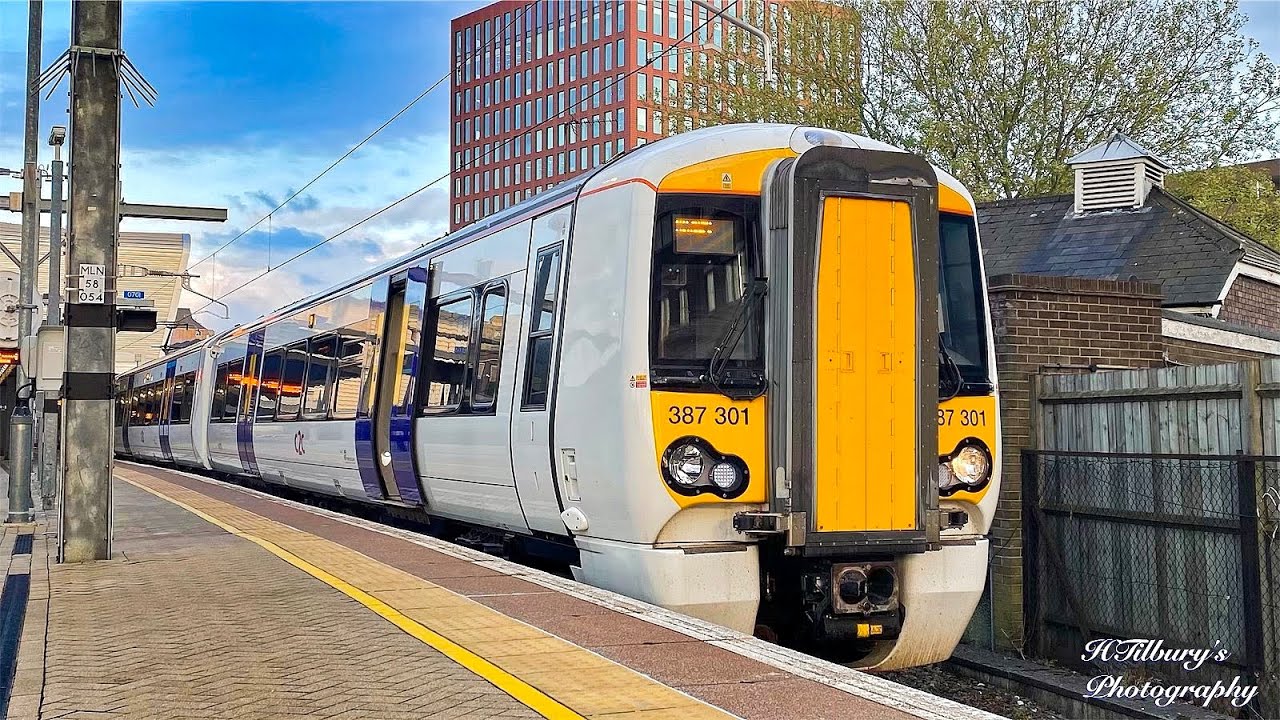 Class 387: C2C 387301 Visits Reading*Rare* - YouTube