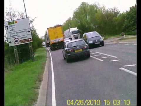 A128 Tilbury Road. Poor overtake A19GFW & DE08RSV - YouTube