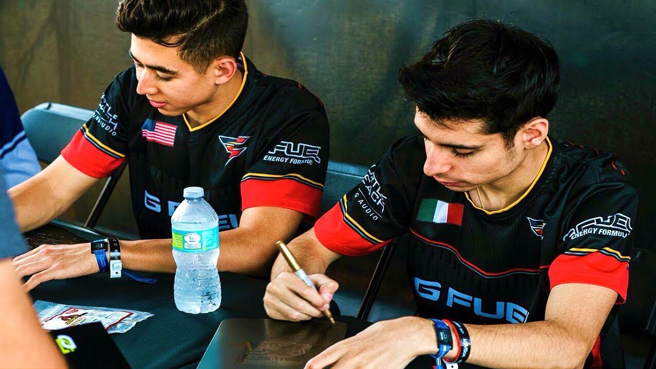 FAZE ATTACH & FAZE ZOOMA COD WW2 MONTAGE - YouTube