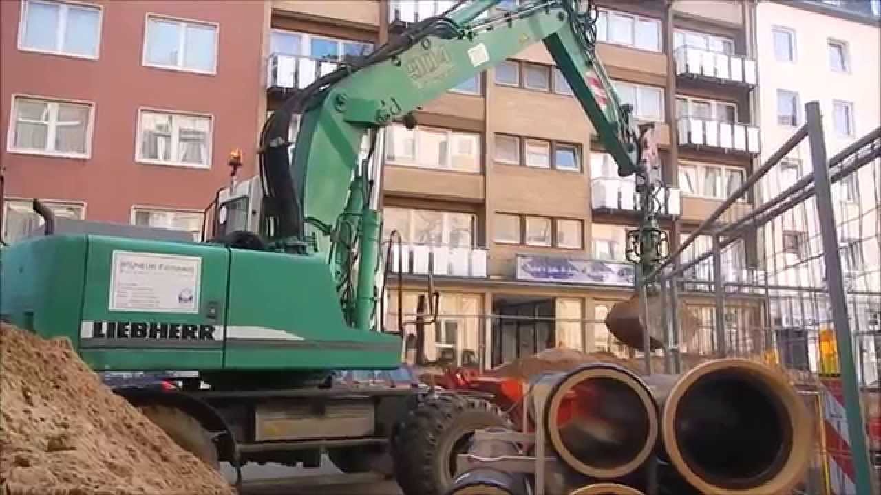 Bagger Liebherr 904 mit Greifer - YouTube