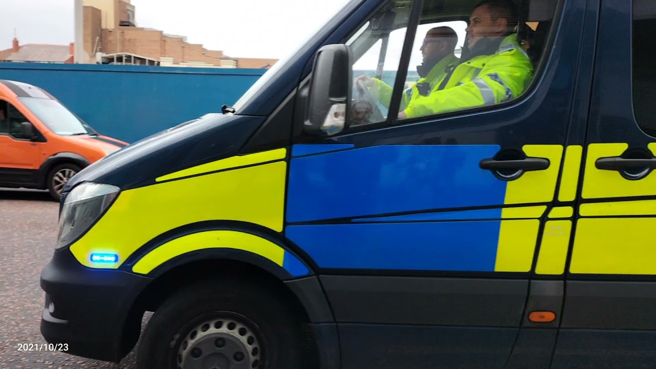 Lancashire police mercedes sprinter in Blackpool, Lancashire. - YouTube
