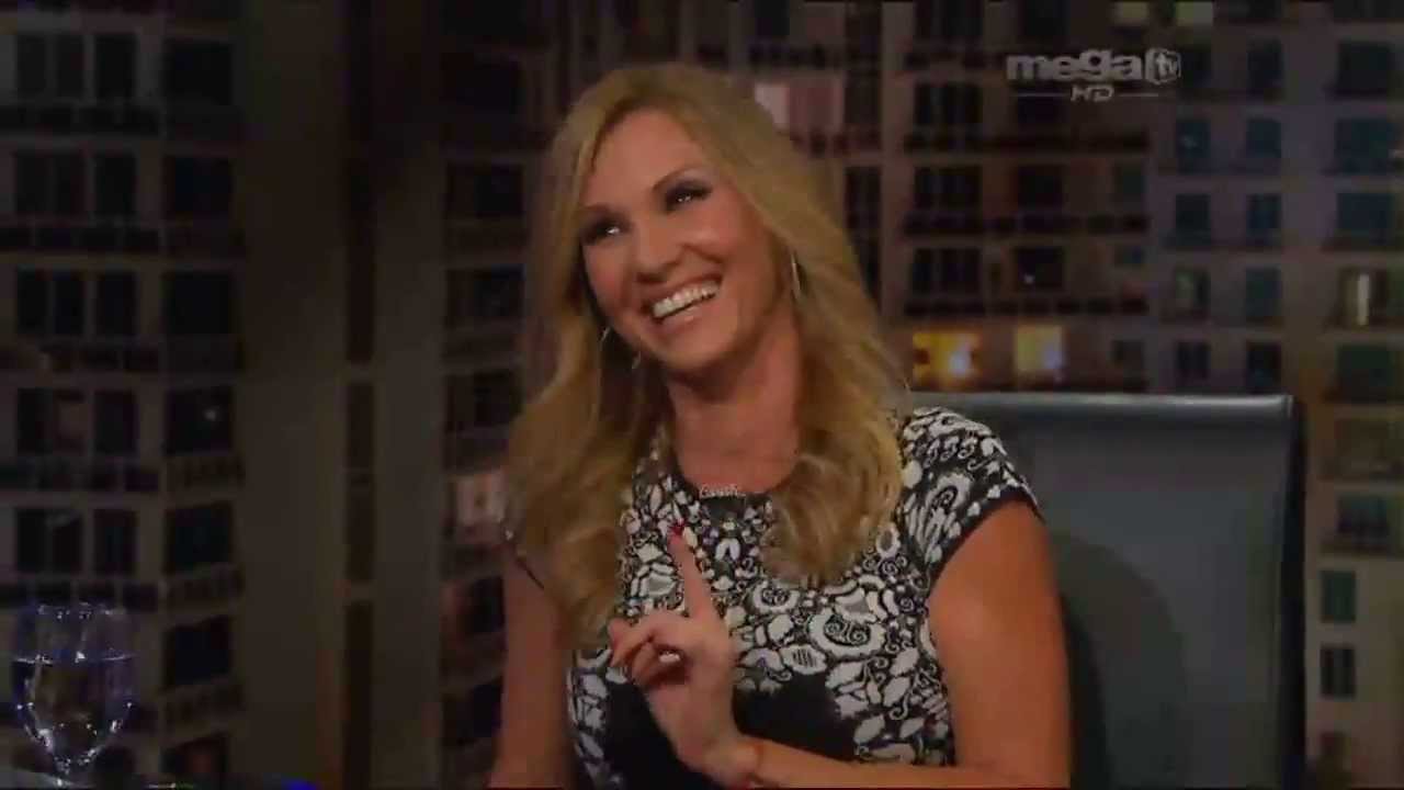 Jaime Bayly entrevista a Camila Canabal. - YouTube