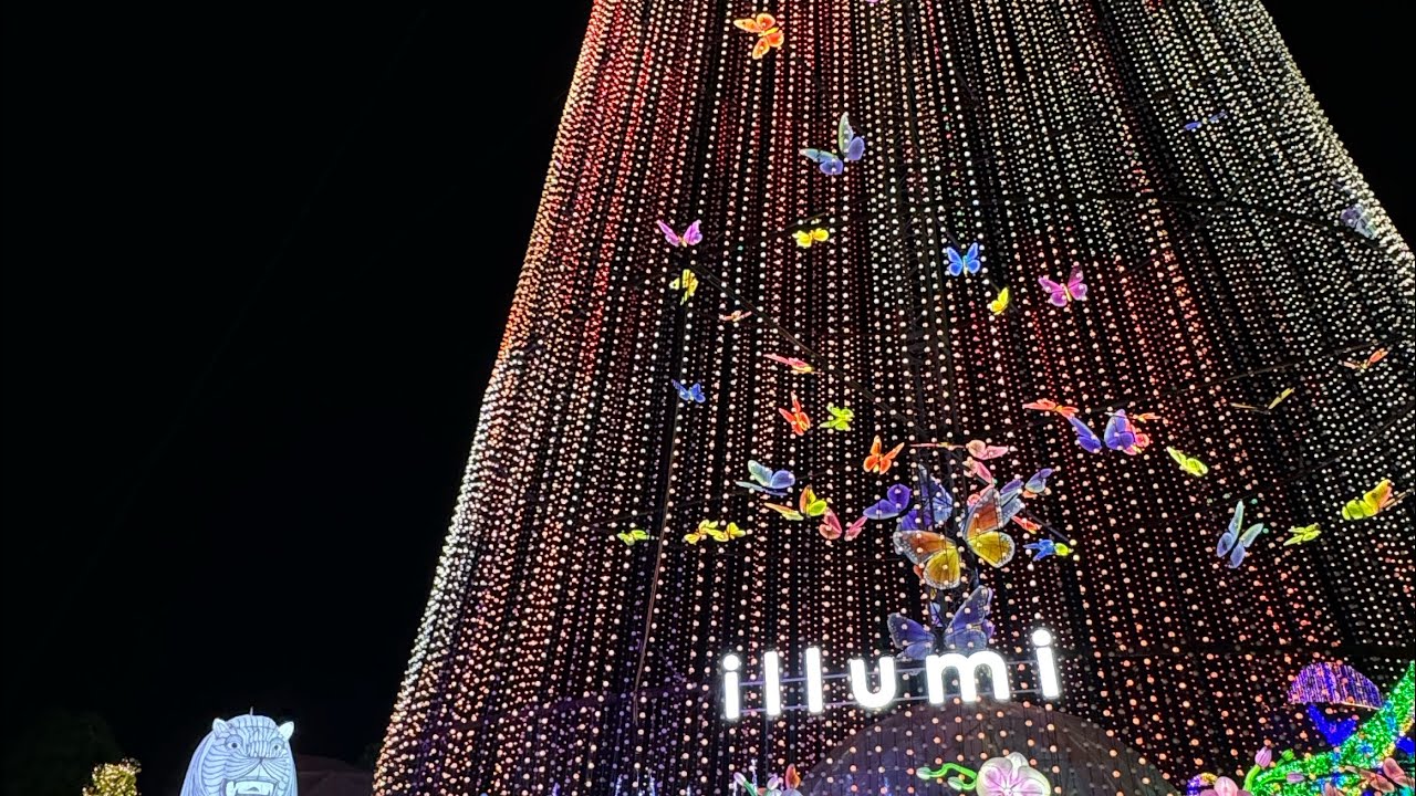 Illumi at Singapore - YouTube