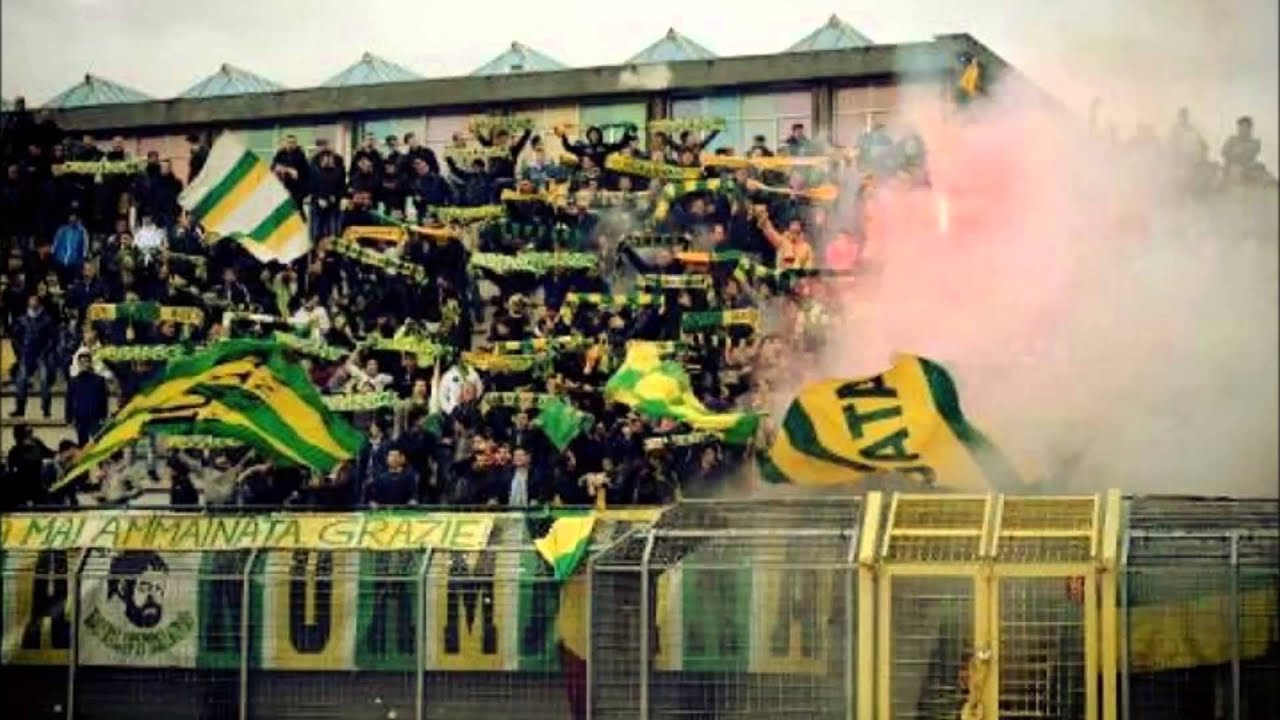 AS Melfi 1929 - "Il più grande spettacolo" - YouTube