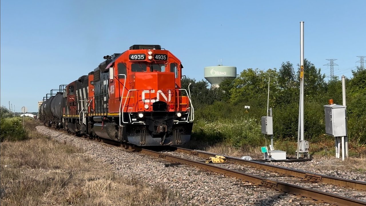 SLIDING DERAIL automatic switch - YouTube