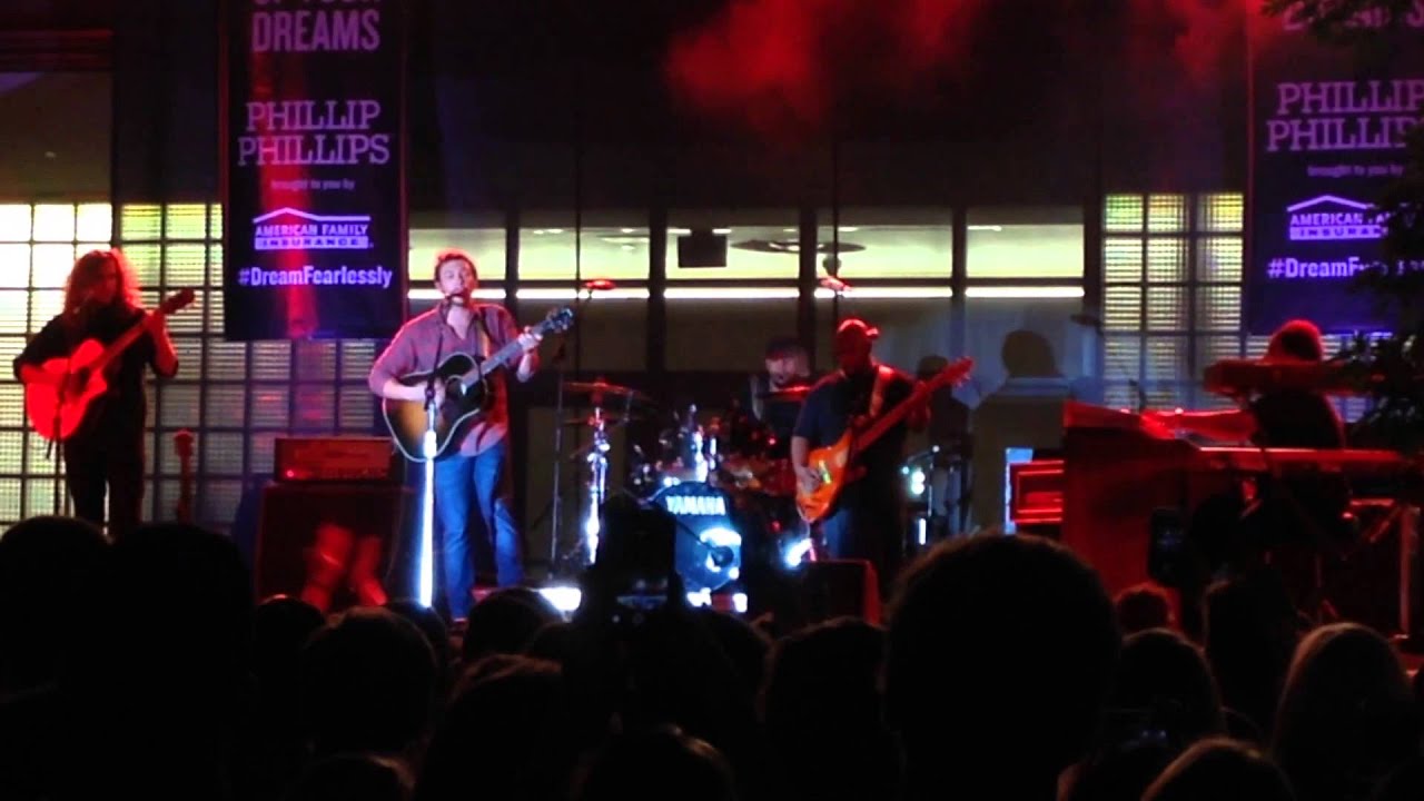 Phillip Phillips Concert at University of Wisconsin-Madison - YouTube