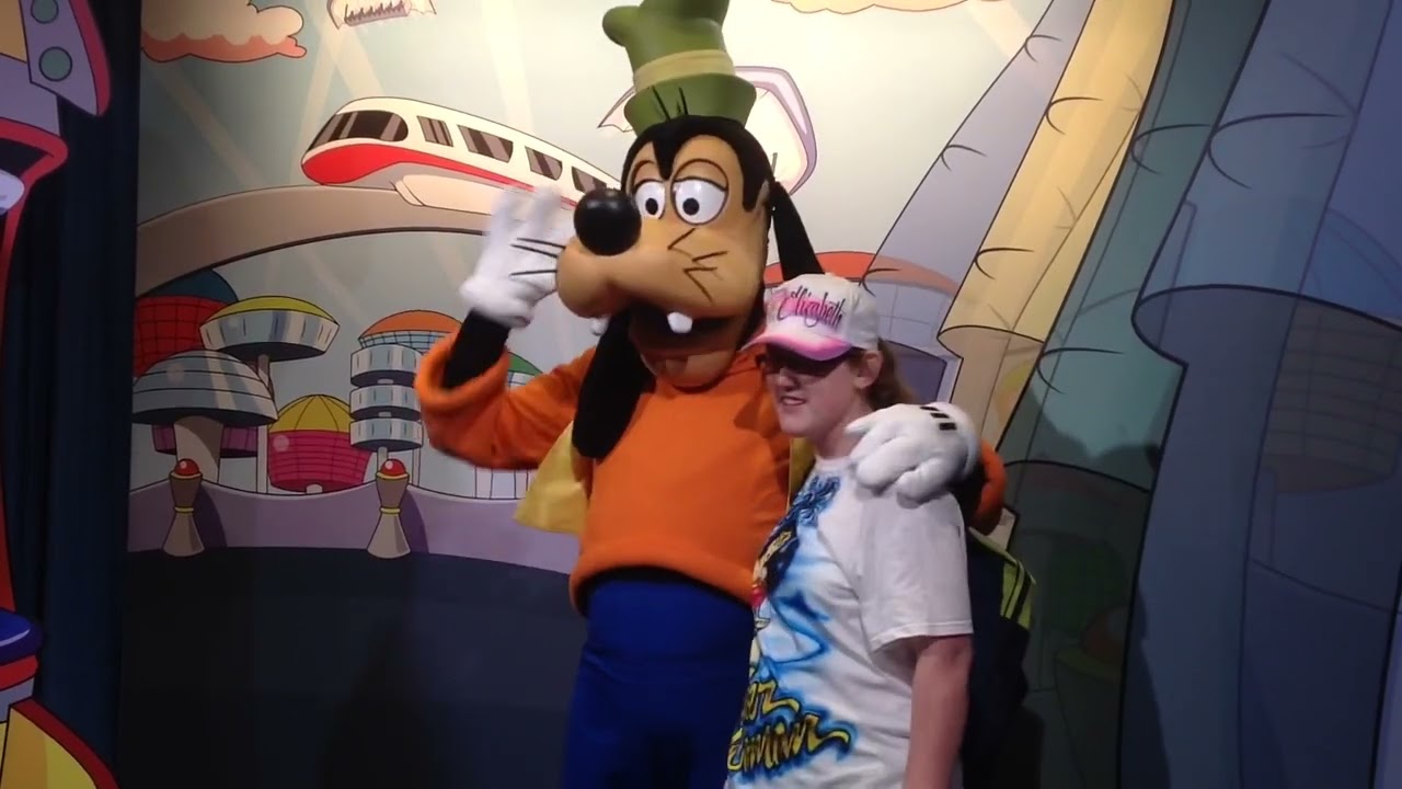 Meeting Goofy 2013 - YouTube