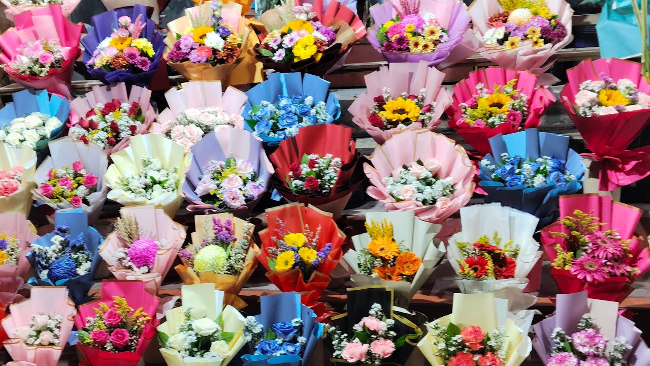 JOURNEY WITH AMALIA is live! BEAUTIFUL FLOWER BOUQUET 💐 - YouTube