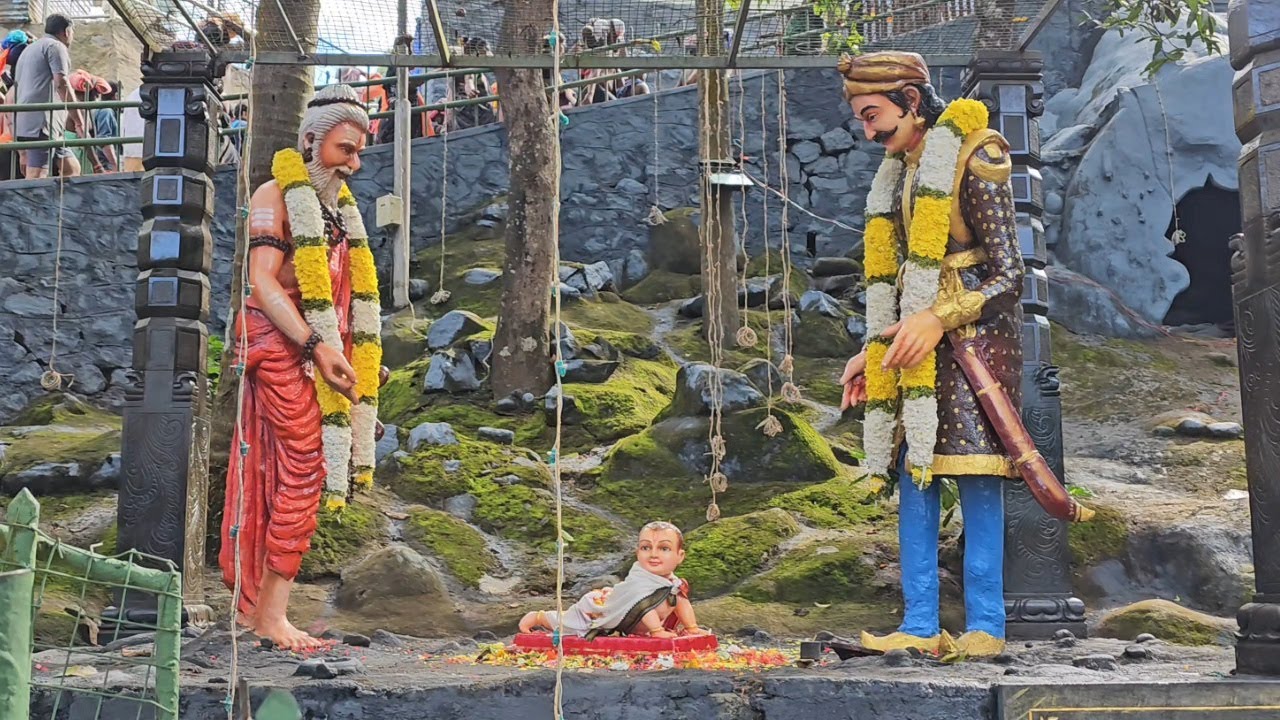 ஐயப்ப DIVINE DARSHAN! Sabarimala Pandala Raja Ayyappa Swamy Video ...