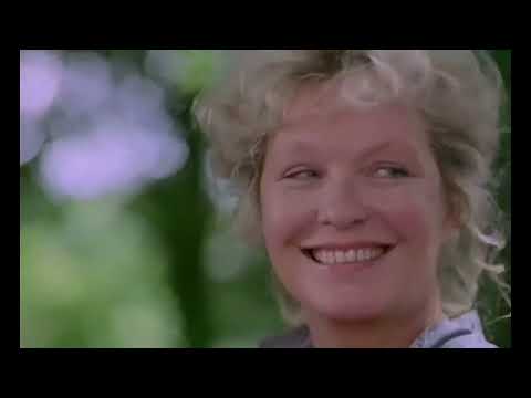 What Every Frenchwoman Whants (1986) Movie Explain in Hindi