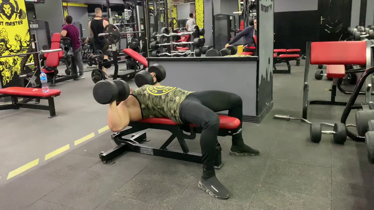 Flat DB bench press. - YouTube