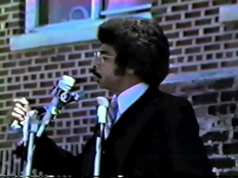Larry Langford in 1979 Forum - YouTube