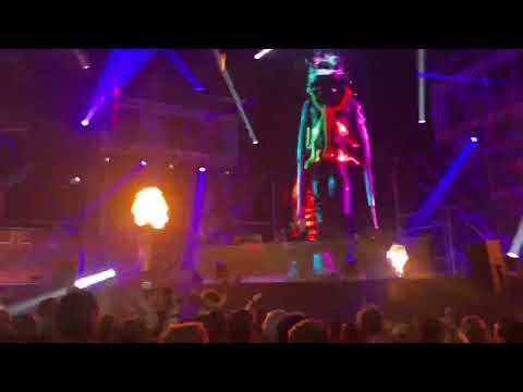 Dimitri K - Turn The Bass Up @ Dimitri K Sacrifice Day 2023 - YouTube