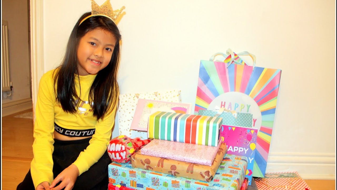 Unboxing her Birthday gifts 🎁 - YouTube