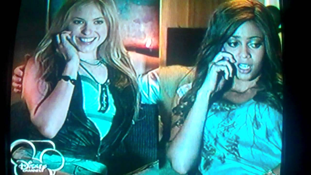 My babysitter a vampire friday night frights pt 3 - YouTube