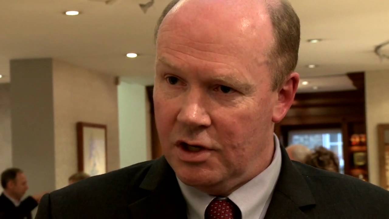 Cunard's Queen Elizabeth - Linley Artwork Revealed - YouTube